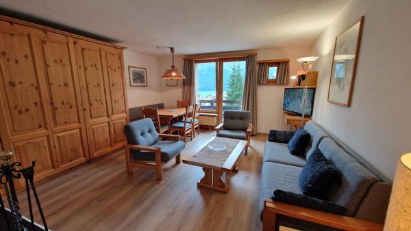 Chesa Bellaval, Haus Chamuotsch 3 1 2-zimmerwohnung - Saint Moritz