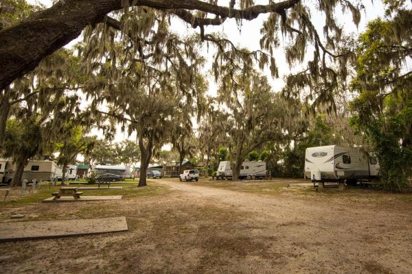 Oak Harbor Rv Park - Winter Haven