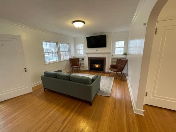 Mustang House - Sioux City, IA