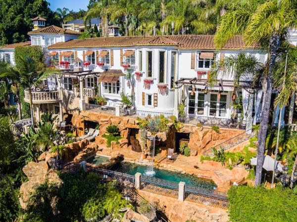 Luxury Bel Air Villa Heated Pool Panoramic Views 6 Bedrooms - Los Angeles, CA