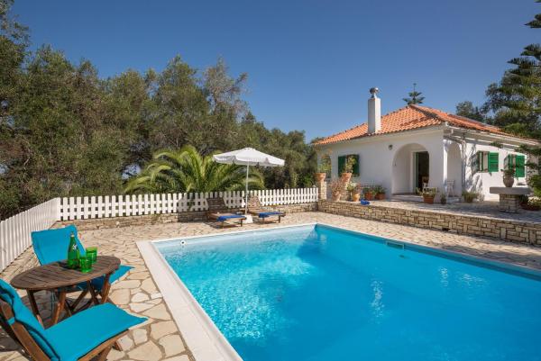 Villa Maria - Paksos