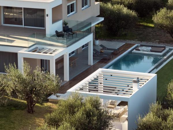 Hora Ionica Villa, Private Pool & 10acre Greenland, By Thinkvilla - ciudad de Tokio