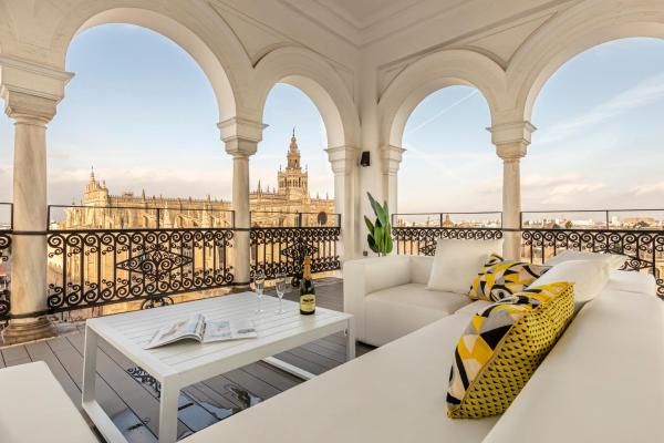 Isg Apartments The Most Exclusive Apartment In Sevillaparking - Camas