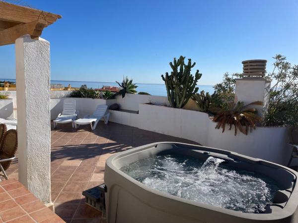 Penthouse With Private Roof Terrace And Jacuzzi - Fuengirola