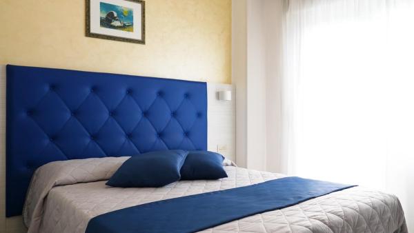 Hotel Haus Charlotte - Cupra Marittima