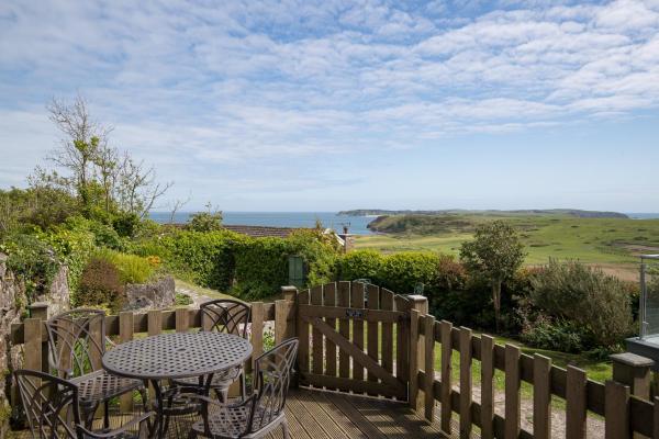 Caldey Island View - Sea Views And Log Burner - Tenby