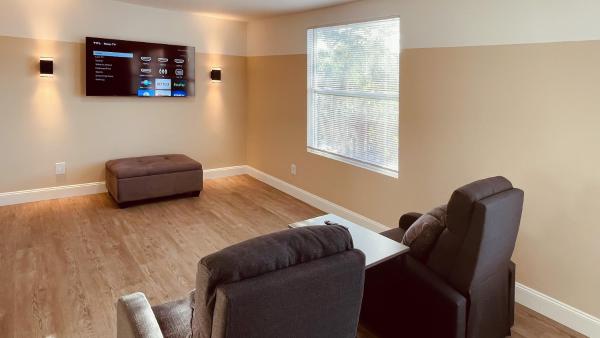 White Orchid Apartments - Fort Myers, FL
