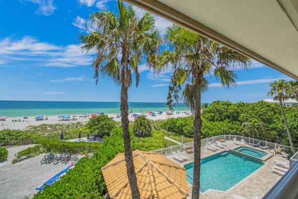 Laplage 7 - Cortez Beach, FL