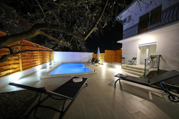 Luxury Apartment Petra With Private Pool - Bibinje