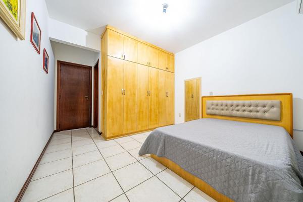 131 - Apartamento 3 Dormitórios Avenida De Bombas - Bombinhas