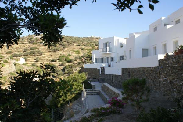 Petra & Fos Studios And Rooms - Cyclades
