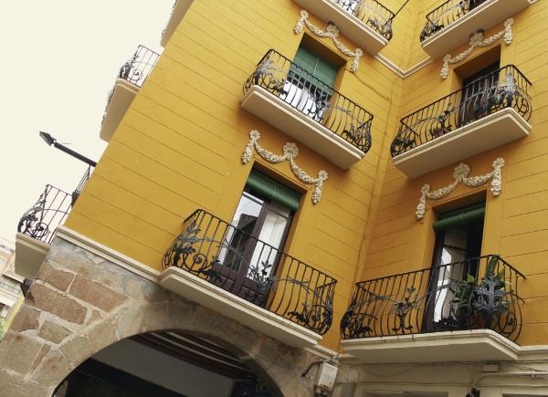 Cal Comabella - Modernist House In The Historic Center Of Balaguer - Catalonia