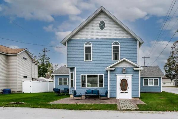 Luxurious 5 Br Home In The Heart Of Sylvan Beach - Sylvan Beach, NY