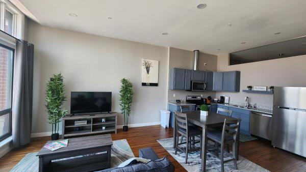 Trendy Midtown Lofts - Cleveland, OH