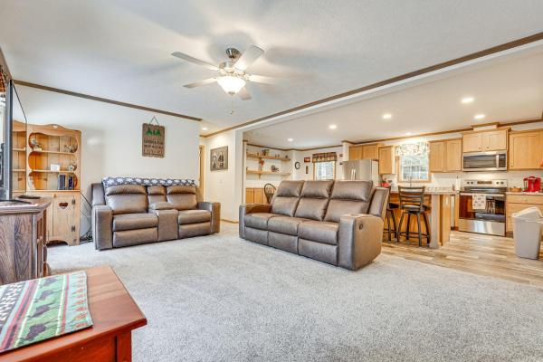 Less Than 1 Mi To Beach Peaceful Brant Lake Home! - Adirondack, NY