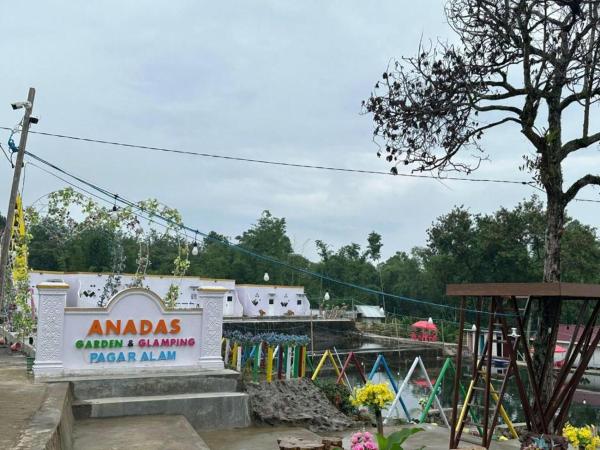 Anadas Garden & Glamping - Bengkulu