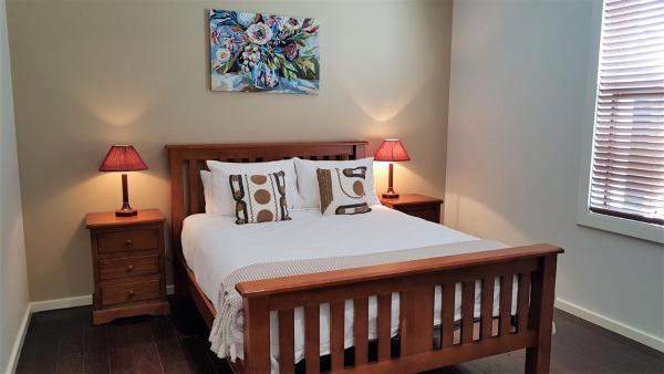 Kangaroo Island Seabright Garden Cottage - Kingscote