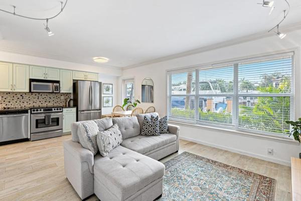 Las Olas Blvd Waterfront Apt - Fort Lauderdale