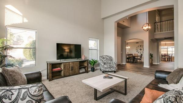 Massive 5 Bdrm Getaway Wpool Hot Tub Game Room - Mesa, AZ