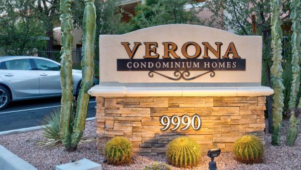 Gorgeous Upgraded Scottsdale Condo - Scottsdale, AZ