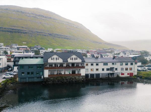 Spacious City Center Home By The Sea - Faroe Islands