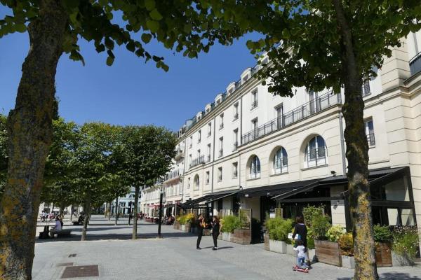 Disneyland Paris 70m² Face Parc, Place Ariane - Disneyland Paris