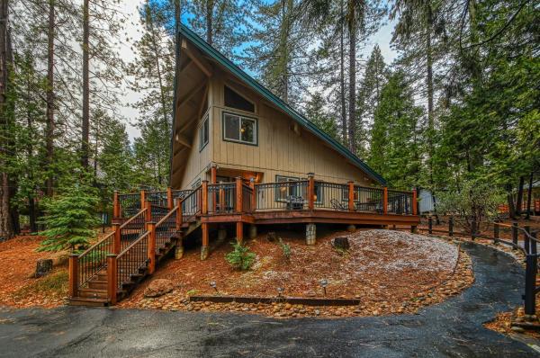Retreat To Paradise - Arnold, CA