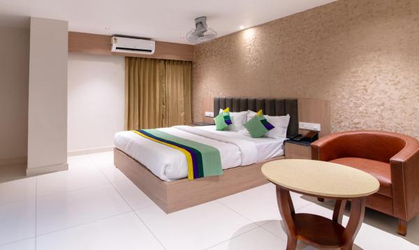 Treebo Premium New Light Suites - Bangalore