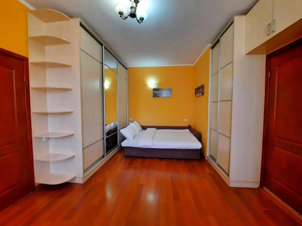 Двокімнатна квартира в центрі біля готелю Палаццо Мережа Alex Apartments Безконтакнте заселення 24-7 - Полтавская область