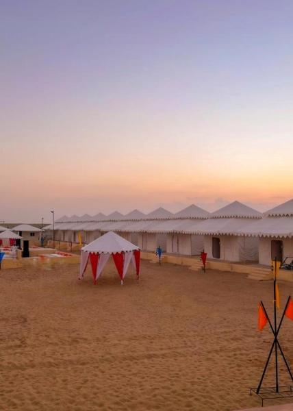 Best Desert Camp In Jaisalmer Red Velvet - Jaisalmer