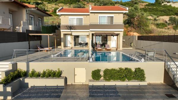 Lila's Villa Maisonette With Private Pool - Eubea