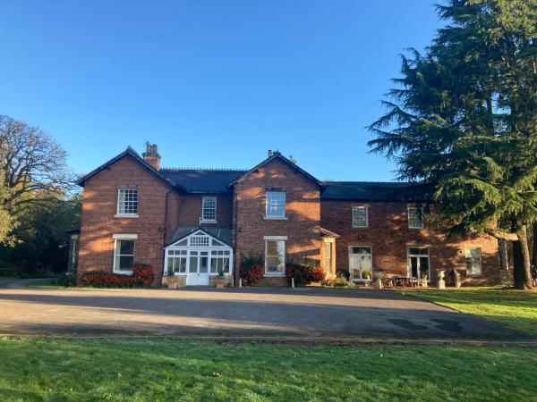 North Clifton Hall - Newark-on-Trent