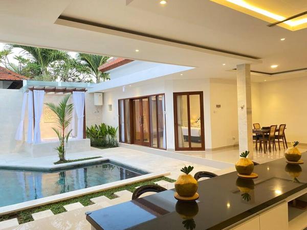 Villa Akmali Umalas 2br With Private Pool & Jacuzzi - Kuta
