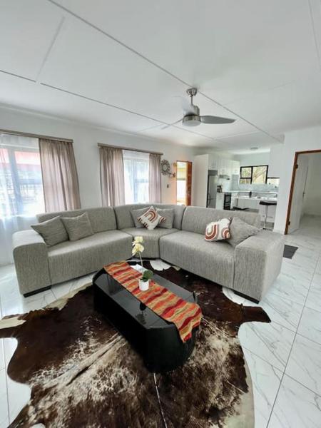 Luxury 1 Bdr Garden Cottage - Windhoek
