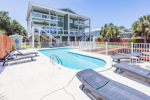 Happy Daze - Orange Beach, AL