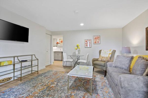 Uncork And Unwind - Kelowna