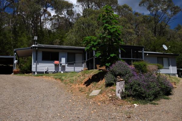 Mirra Minga - Eildon