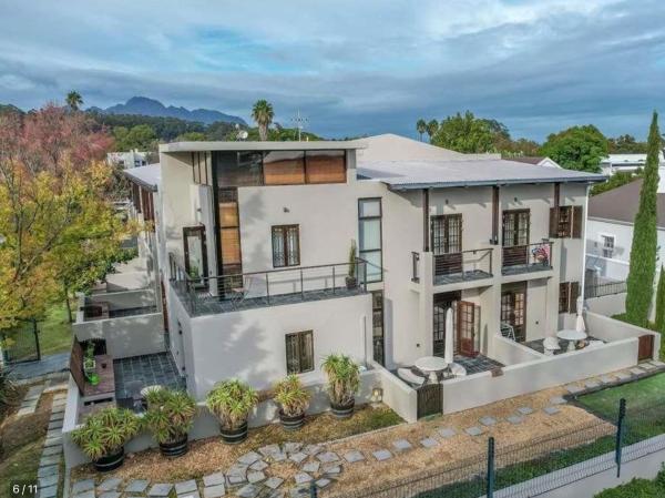 Studio 23 @ Huis Piron. The Heart Of Stellenbosch. - Stellenbosch