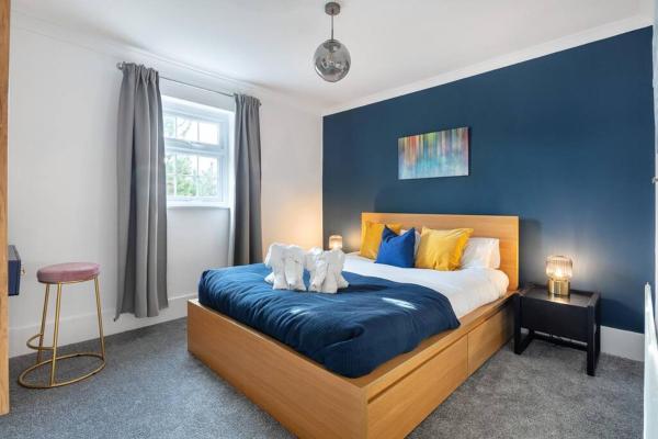 Newly Renovated 2 Bed Cottage - Long Stay Reduce Rate - Maidenhead