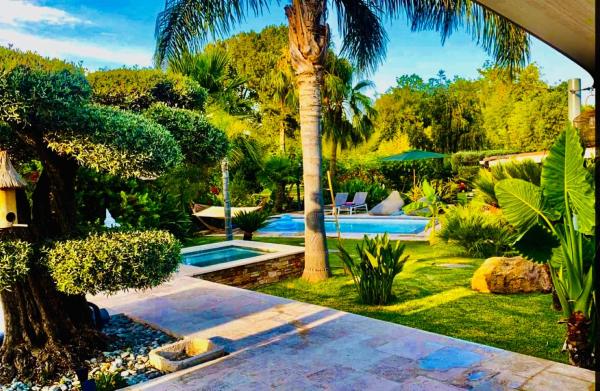 Le Cocoon Lodge Du Gapeau & Massage - Le Pradet