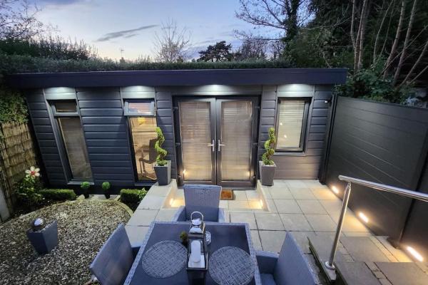 Breda Lodge Cosy Studio Space - Belfast