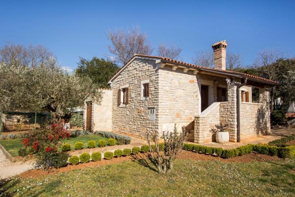 Family Friendly House With A Parking Space Rovinj - 22074 - Rovinj