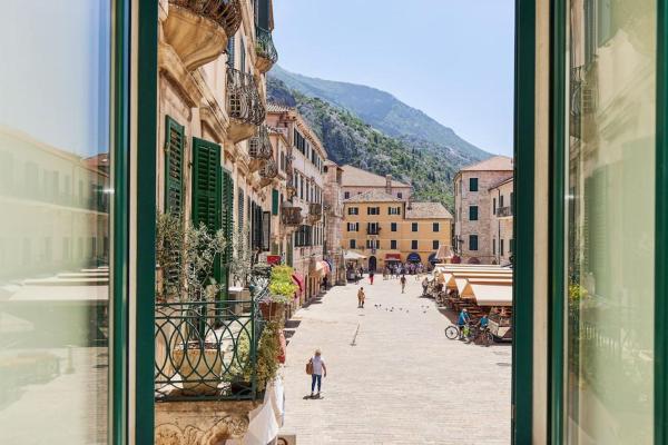 Spacious 1bedroom On The Main Square Of Kotor - コトル