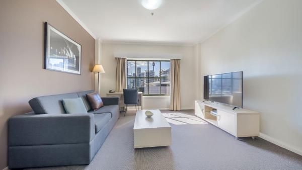 Oaks Sydney Goldsbrough Suites - Sydney