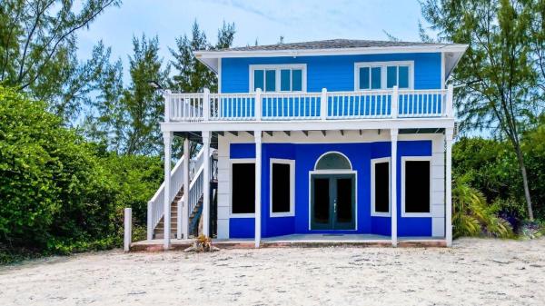 Sheer Bliss Beachview Apt #4 - The Bahamas