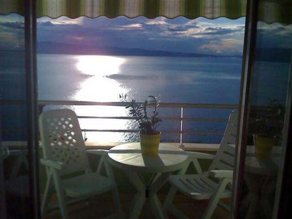 Apartments Beverly 1 - Postira