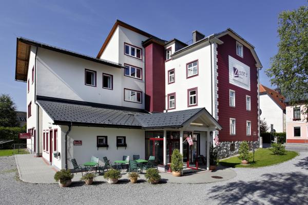 Familie Zuser Hotel Garni - Mariazell