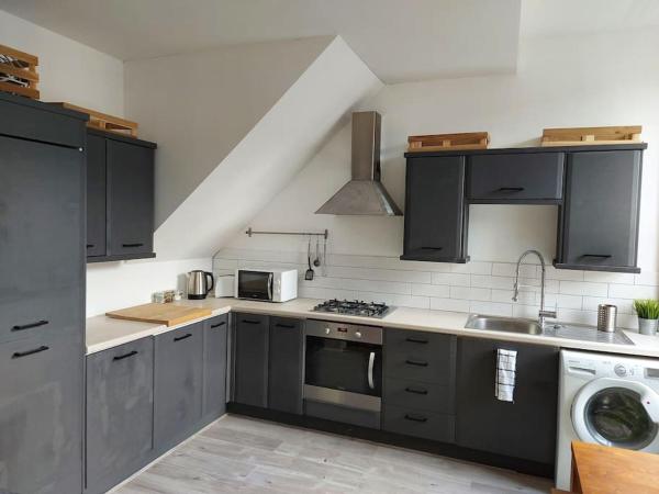 Large 2 Bedroom City Centre Apartment + Parking - University of Central Lancashire