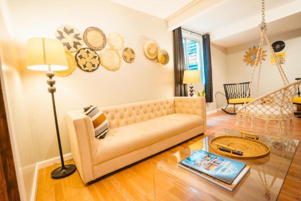 Windsor Retreat Private Basement Suite - Denver, CO