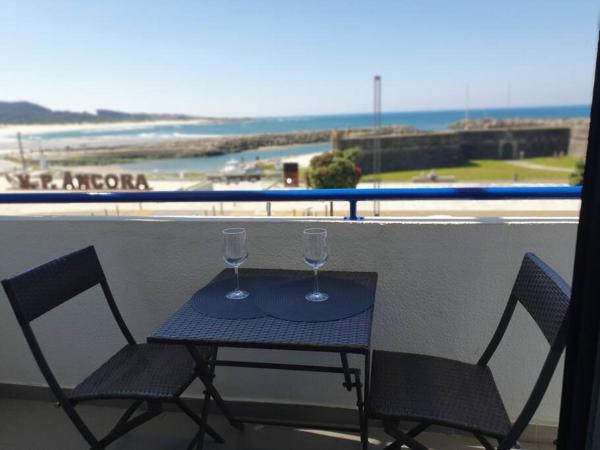 Appartement De 90 M2 En 1ere Ligne Face A L'ocean - Vila Praia de Âncora